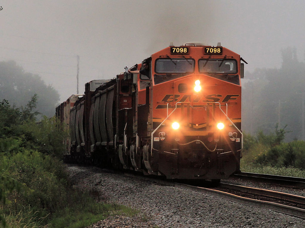 BNSF 7098